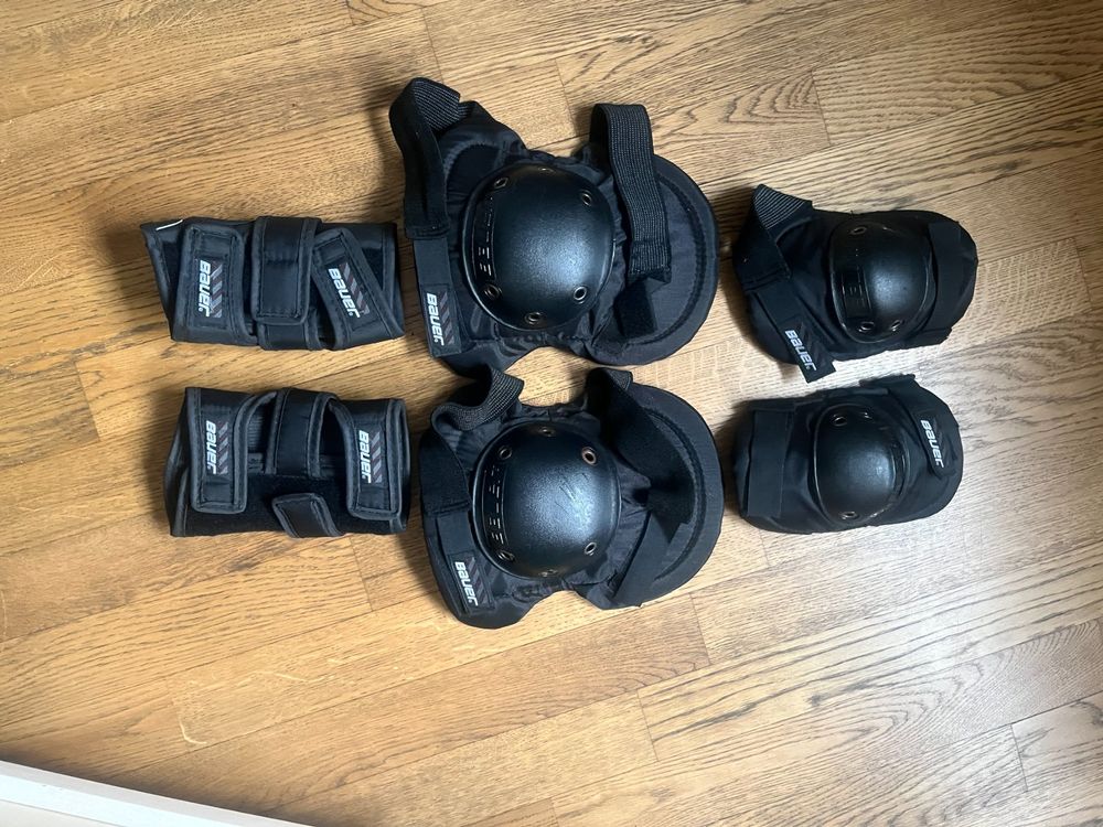 Ellbogen-, Knieschoner für erwachsene Rollerblader (Gebraucht) in Rotkreuz für CHF 7 – nur ...