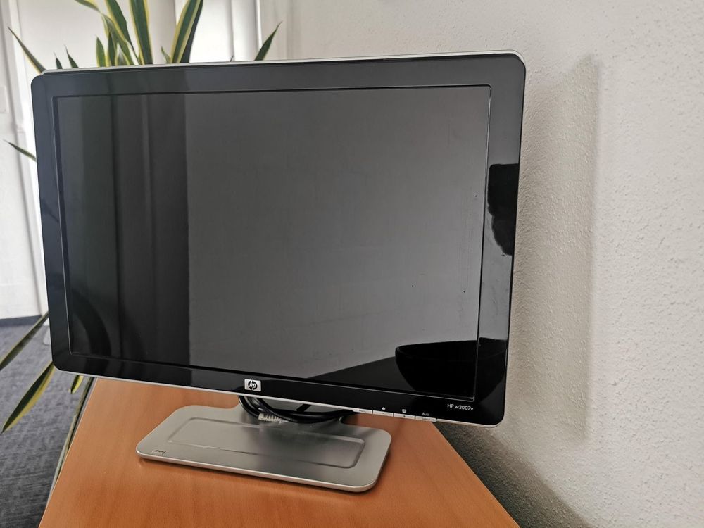 HP Pavilion w2007v LCD wide-sreen | Kaufen auf Ricardo