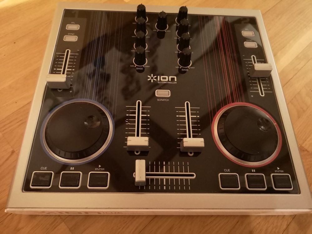 Dj Controller Ion Icue (Gebraucht) in Altnau für CHF 5 – mit Lieferung ...