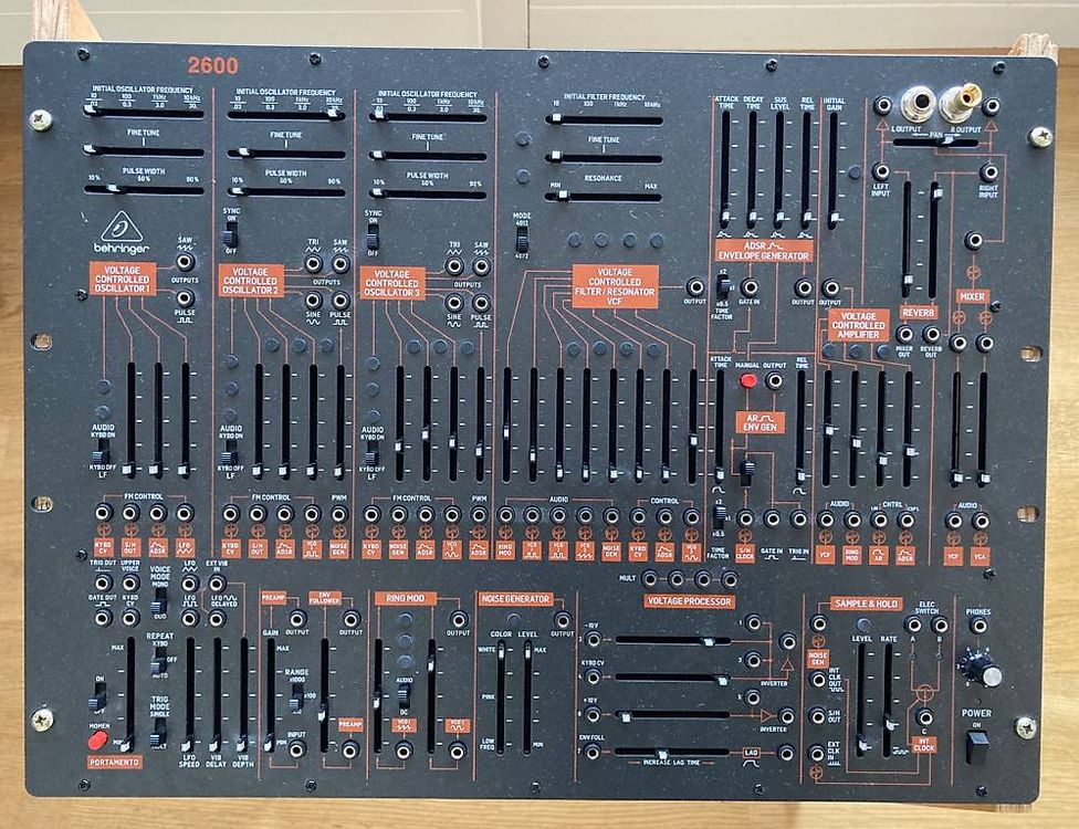 Behringer 2600 (Arp 2600 Klon) (Gebraucht) in Basel für CHF 285 – nur ...