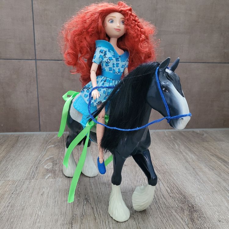 Barbie Pferd Magnus und Puppe Merida (Gebraucht) in Niederbuchsiten für ...