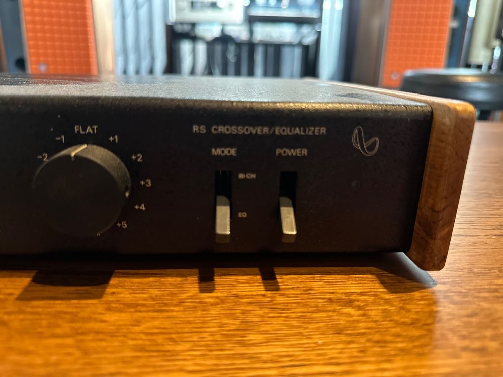 Infinity crossover/ equalizer RS (Gebraucht) in Vevey für CHF 990 – mit ...