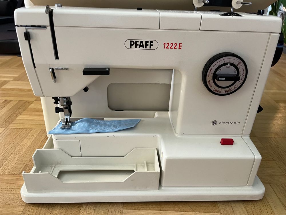 PFAFF 1222E Super-Automatic Nähmaschine | Kaufen auf Ricardo