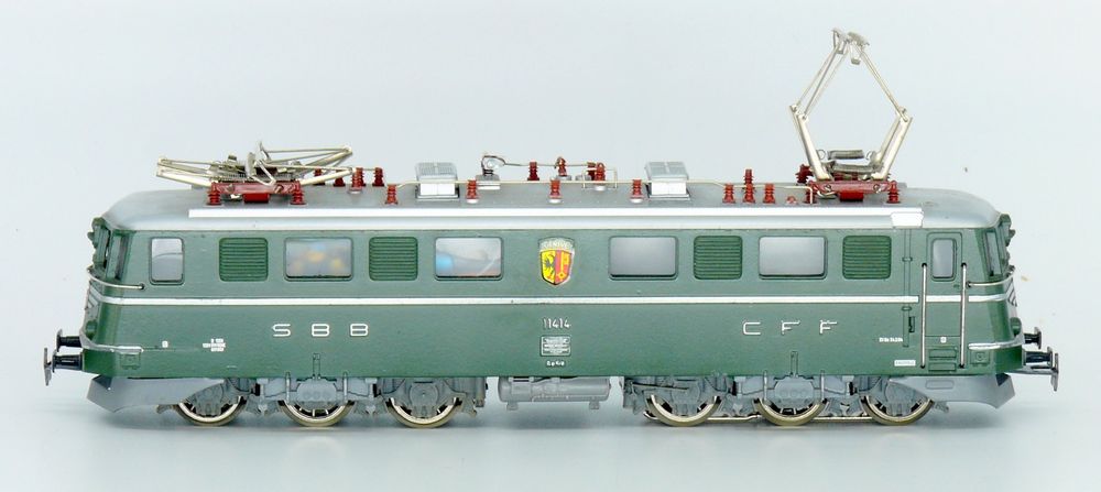 Märklin 3050 Ae 6/6 Digital Lopi5 CH-Lichtwechsel (Gebraucht) in ...