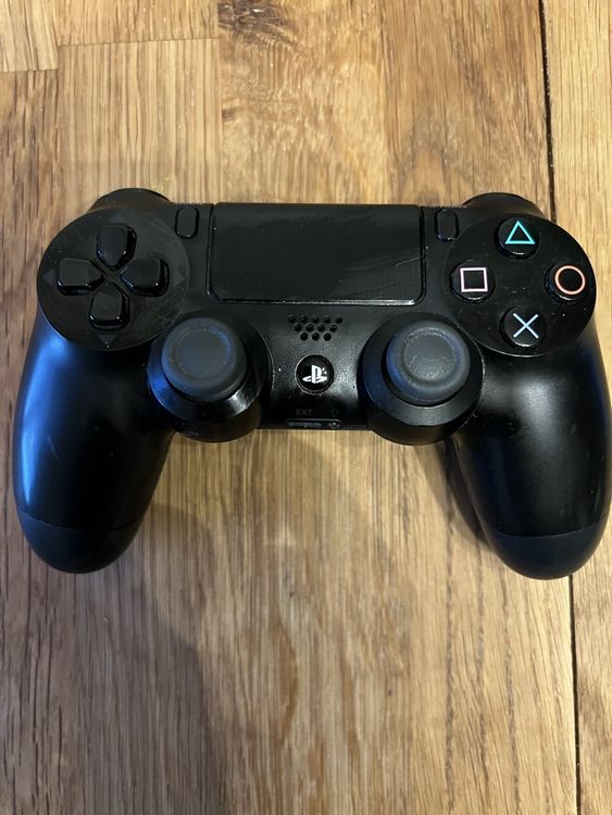 Playstation 4 DualShock Controller (Gebraucht) in Thun für CHF 27 – mit Lieferung auf Ricardo kaufen