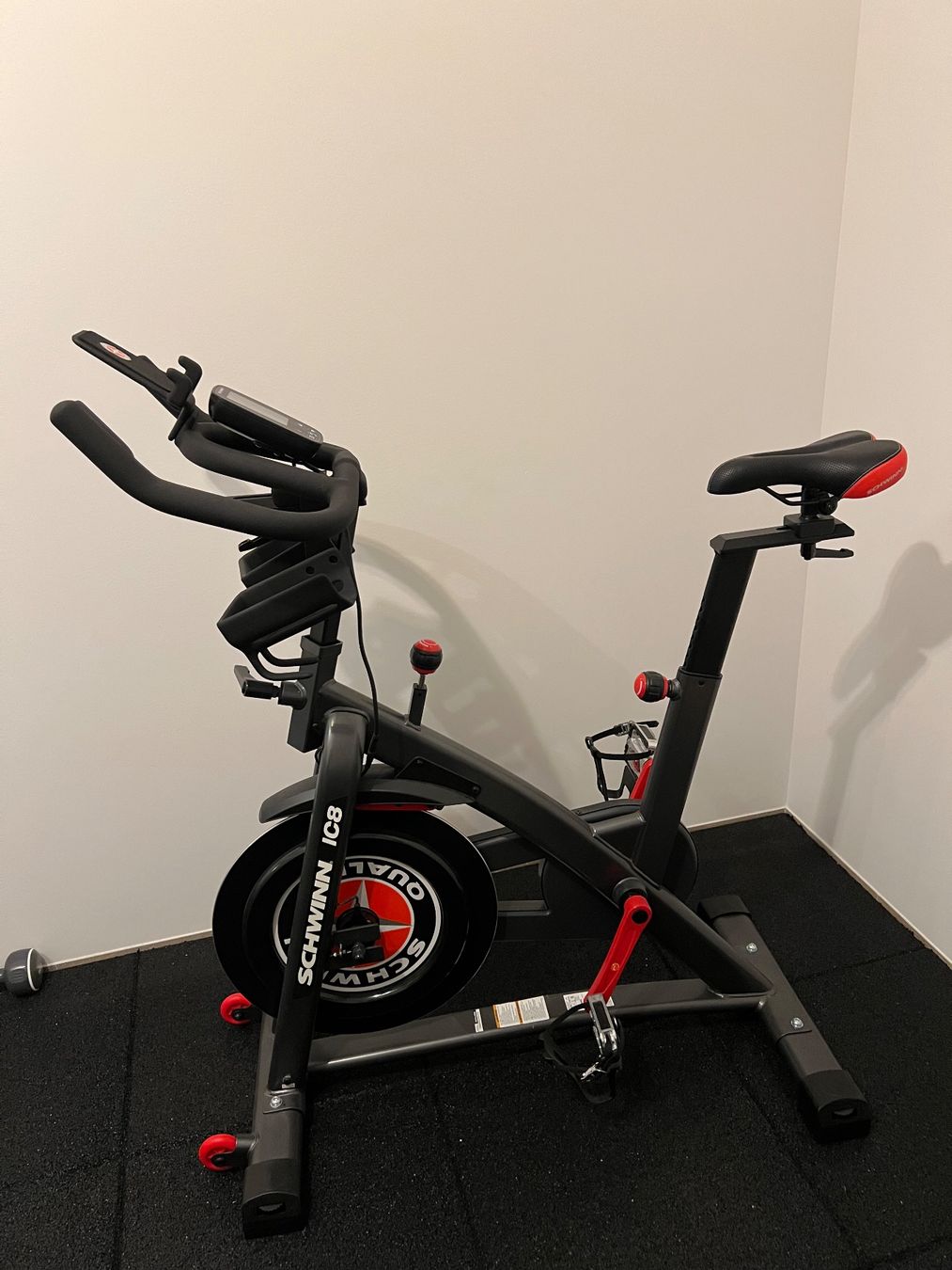 Schwinn IC8 Indoor Cycling Bike - Top Zustand! (Gebraucht) in Felben ...