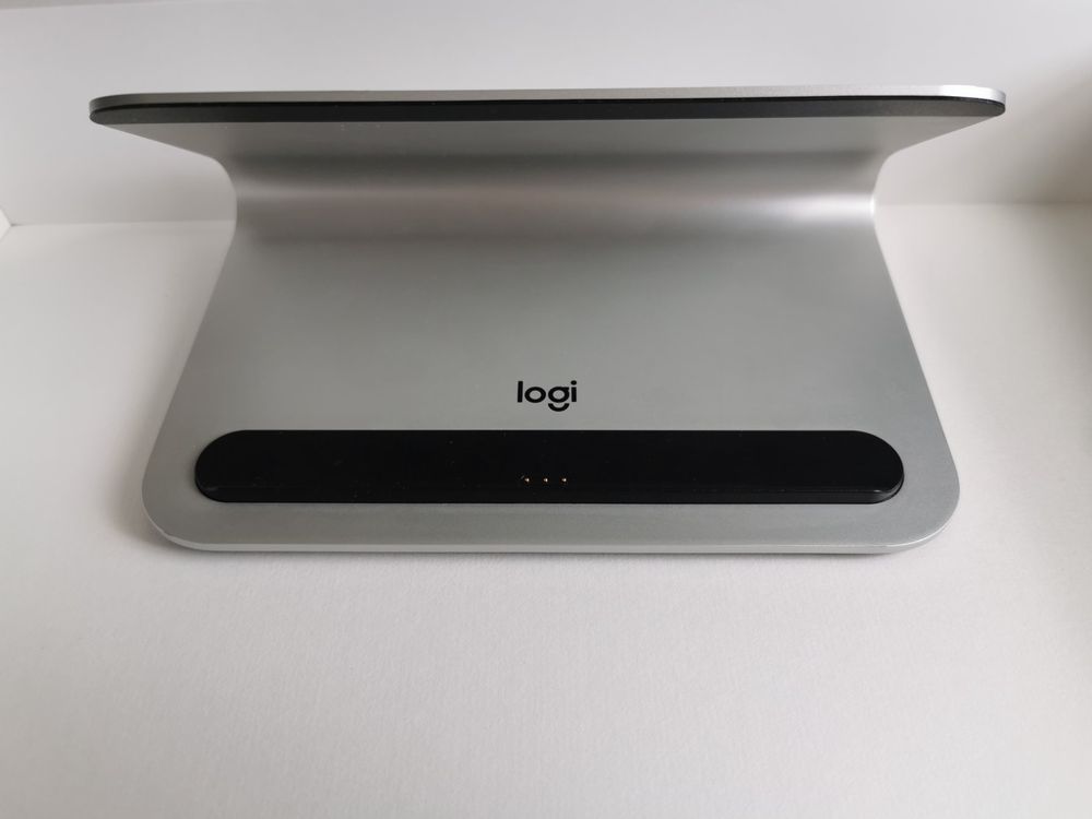 Logitech BASE Charging Stand with Smart Connector technology | Kaufen ...