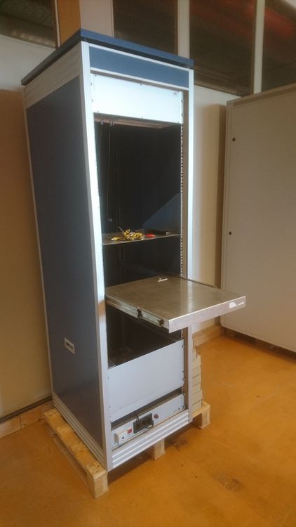 Netzwerkschrank / Video Rack (Gebraucht) in für CHF 80 – nur Abholung ...