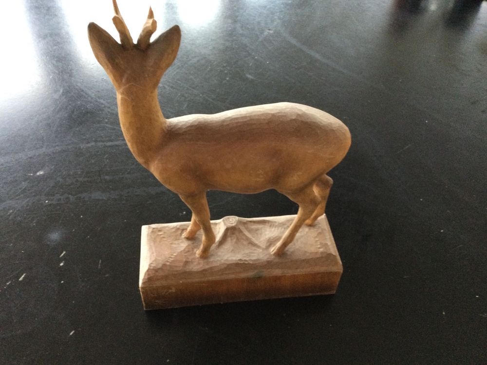 Hans Huggler Brienz Reh geschnitzt (Gebraucht) in solothurn für CHF 135 ...