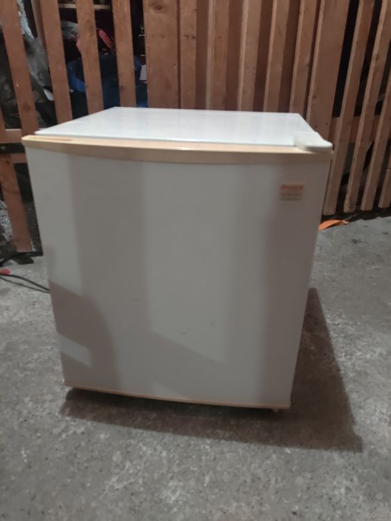 Kleiner Kühlschrank Fust Novomatic (Gebraucht) in Mönchaltorf für CHF 10 – nur Abholung auf ...
