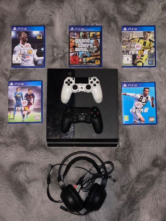 SonyPlaystation4 500GB - 2 Controller - 1 Headset - 5 Spiele | Kaufen auf Ricardo