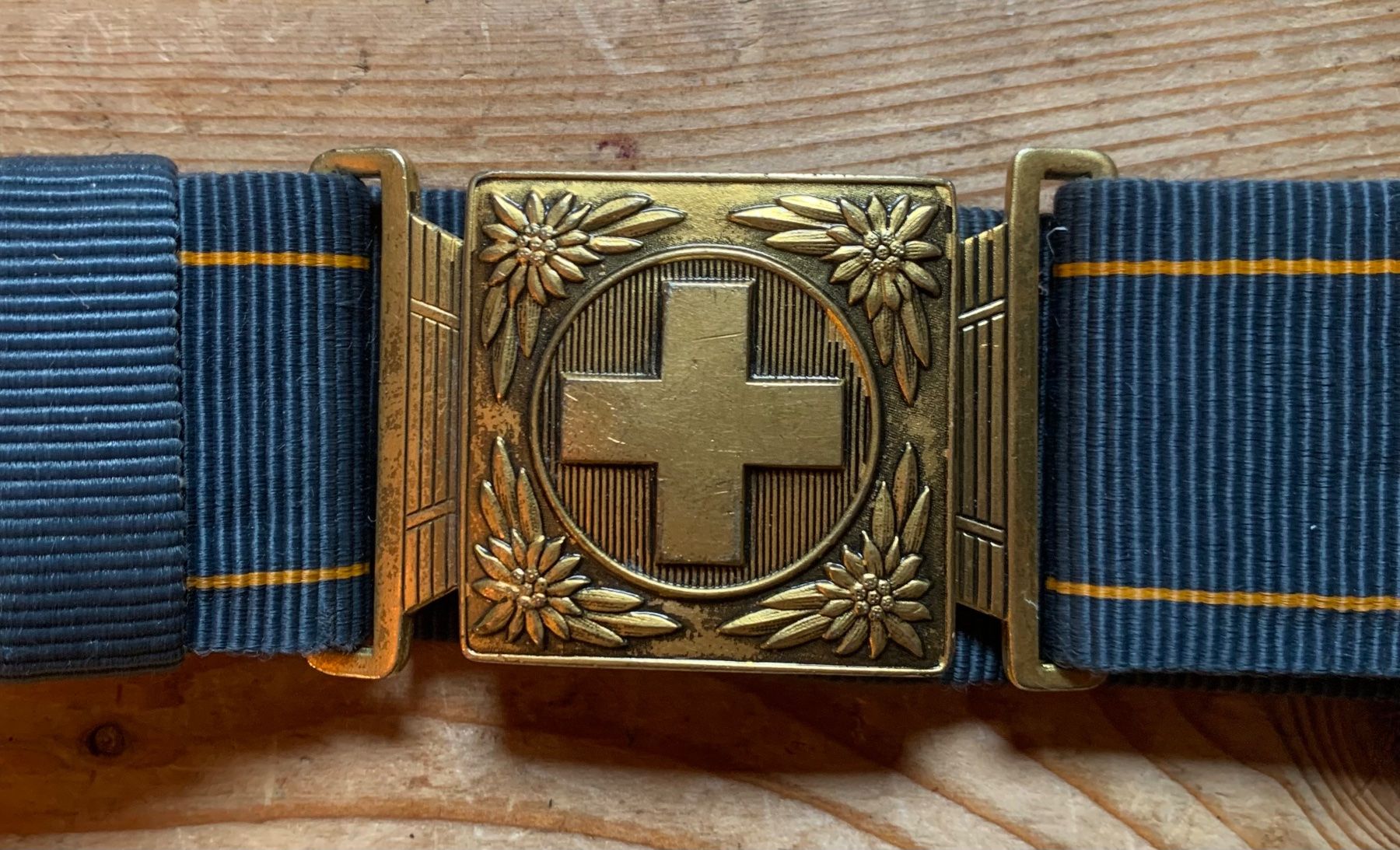 Offiziersgürtel der CH Armee (Gebraucht) in Goldingen für CHF 35 – mit ...