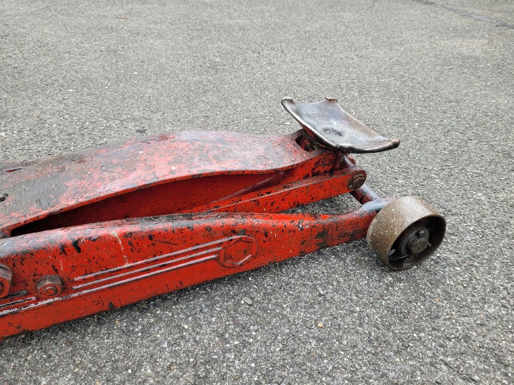 Wagenheber Blackhawk Jack S4 (Gebraucht) in Luzern für CHF 85 – nur ...