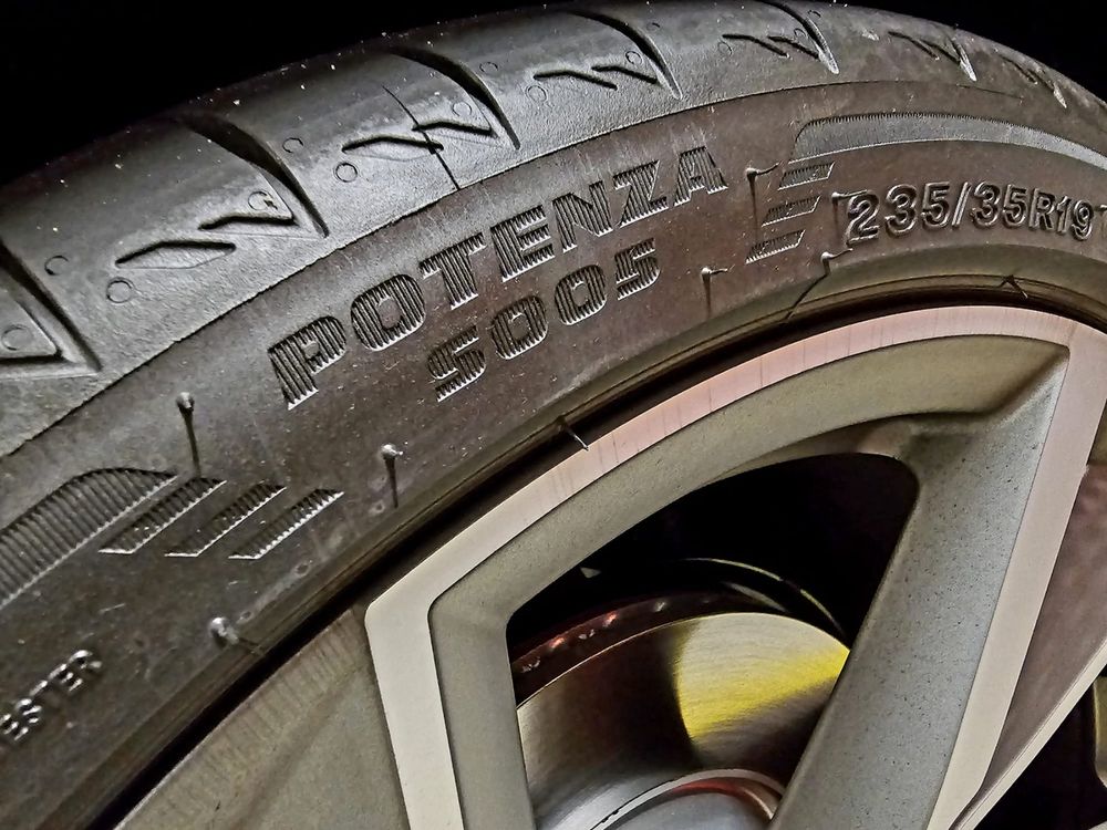 BRIDGESTONE POTENZA S005 235/35-19" | Kaufen auf Ricardo