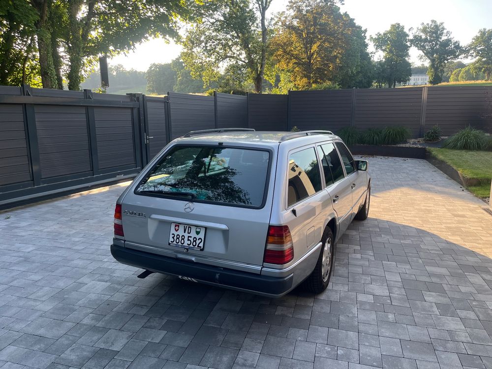 Mercedes 230 TE W124 (Gebraucht) in Préverenges für CHF 1000 – nur ...