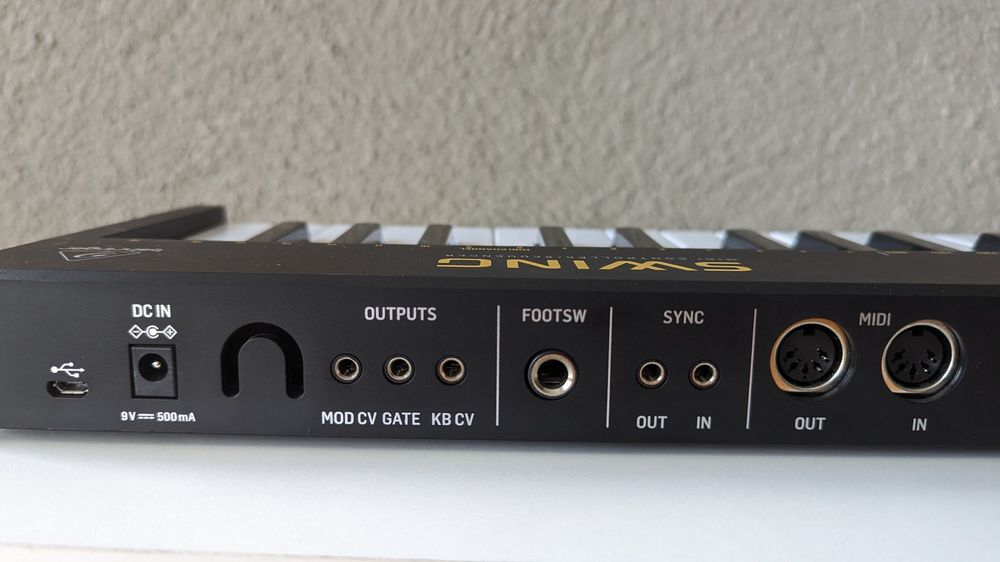 Behringer Swing (32-Key USB Midi Controller Keyboard) (Gebraucht) in ...