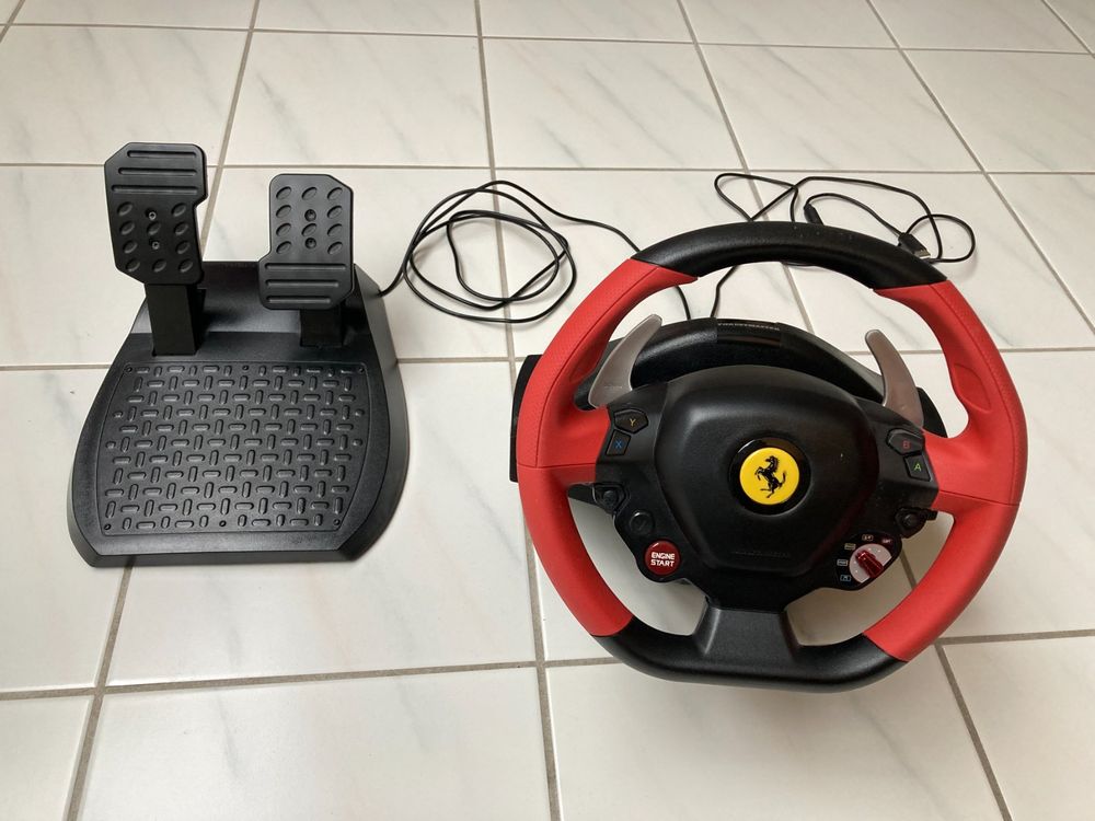 Thrustmaster Lenkrad Ferrari 458 Spider Racing (Gebraucht) in Düdingen ...