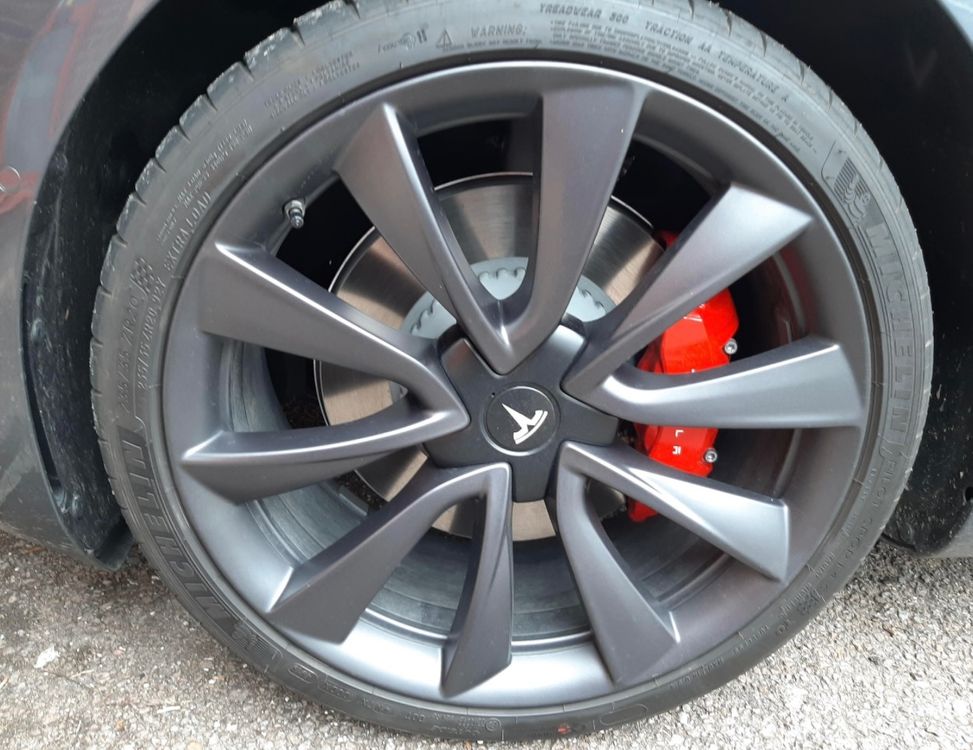 Cerchi originali Model 3 Performance Sport (Usato) a Ponte Capriasca ...