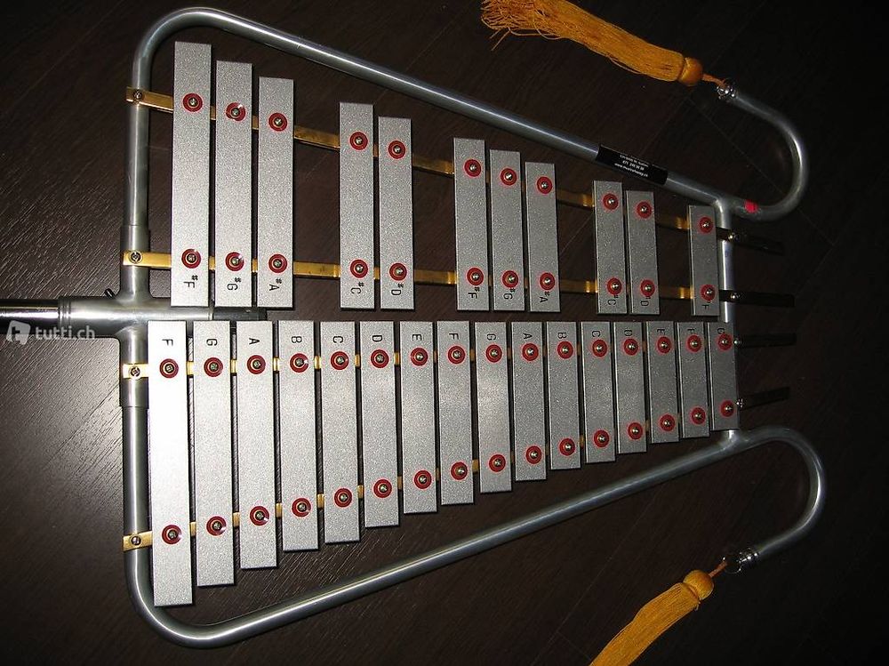 Lira Percussion Instruments ( neu und unbenutzt ) mit halter (Neu ...