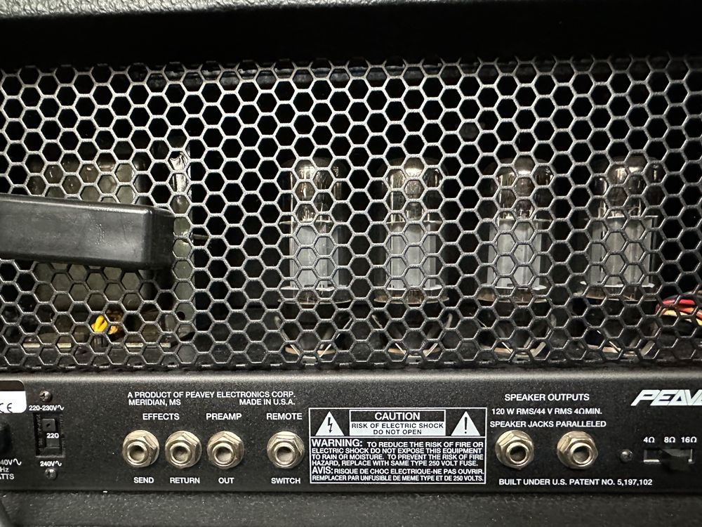 PEAVEY 5150 und MARSHALL 1960 4x12 Lead Box (Gebraucht) in Maseltrangen ...