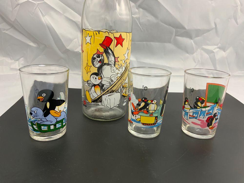 Pingu Flasche mit 3 Gläsern (Gebraucht) in Erlach für CHF 38 – mit Lieferung auf Ricardo kaufen