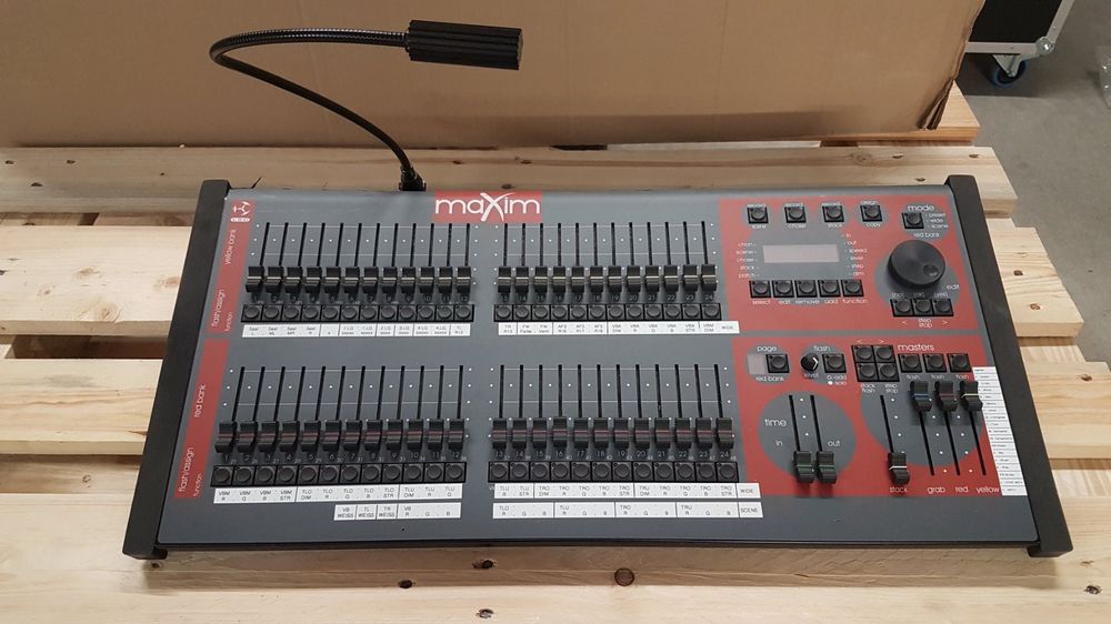 LSC Maxim DMX Lichtpult (Gebraucht) in für CHF 225 – nur Abholung auf ...