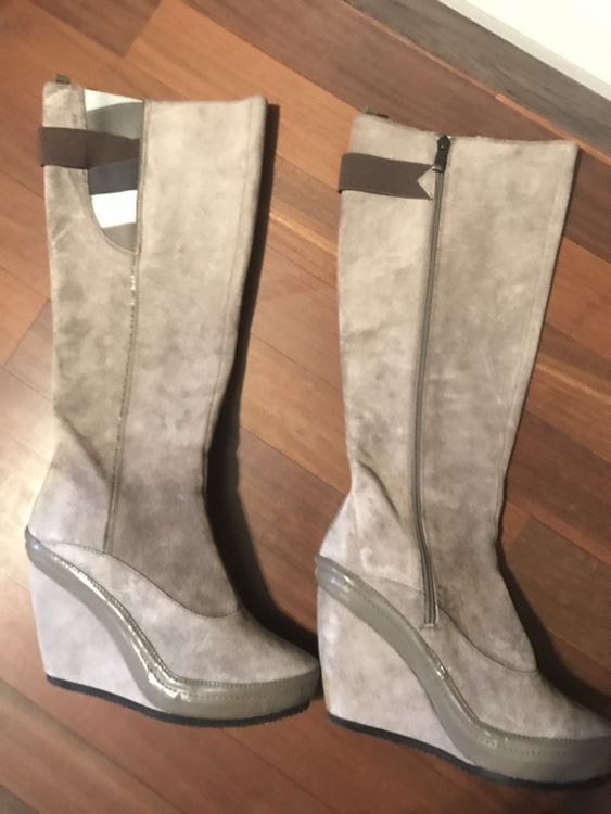 Stylish suede wedge boots for fall/ winter season (Neu und ...
