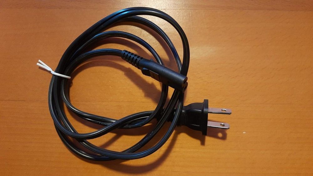 Kabel Stecker Typ A auf C7-Stecker, 1.2 Meter Länge (Neu (gemäss ...