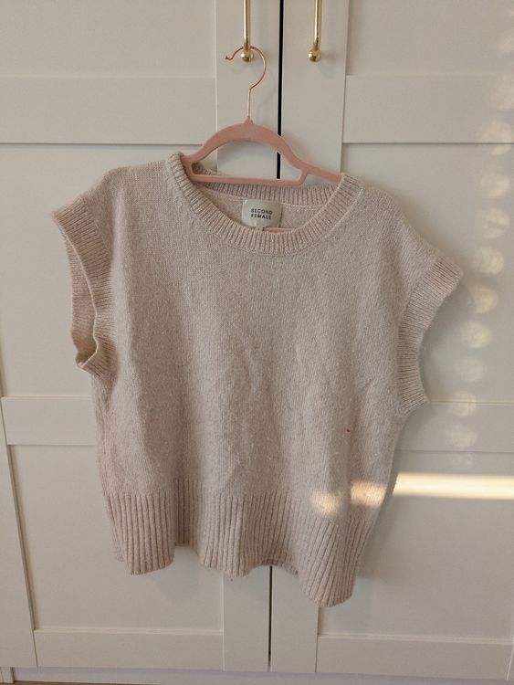 Second Female vest (Gebraucht) in Zürich für CHF 25 – mit Lieferung auf ...