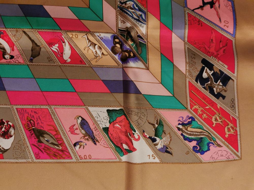 Carré HERMES de Cathy Latham NEUF (Neu und originalverpackt) in Gland ...