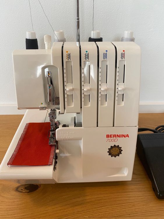 Bernina Overlock 700D Nähmaschine (Gebraucht) in für CHF 190 – mit ...