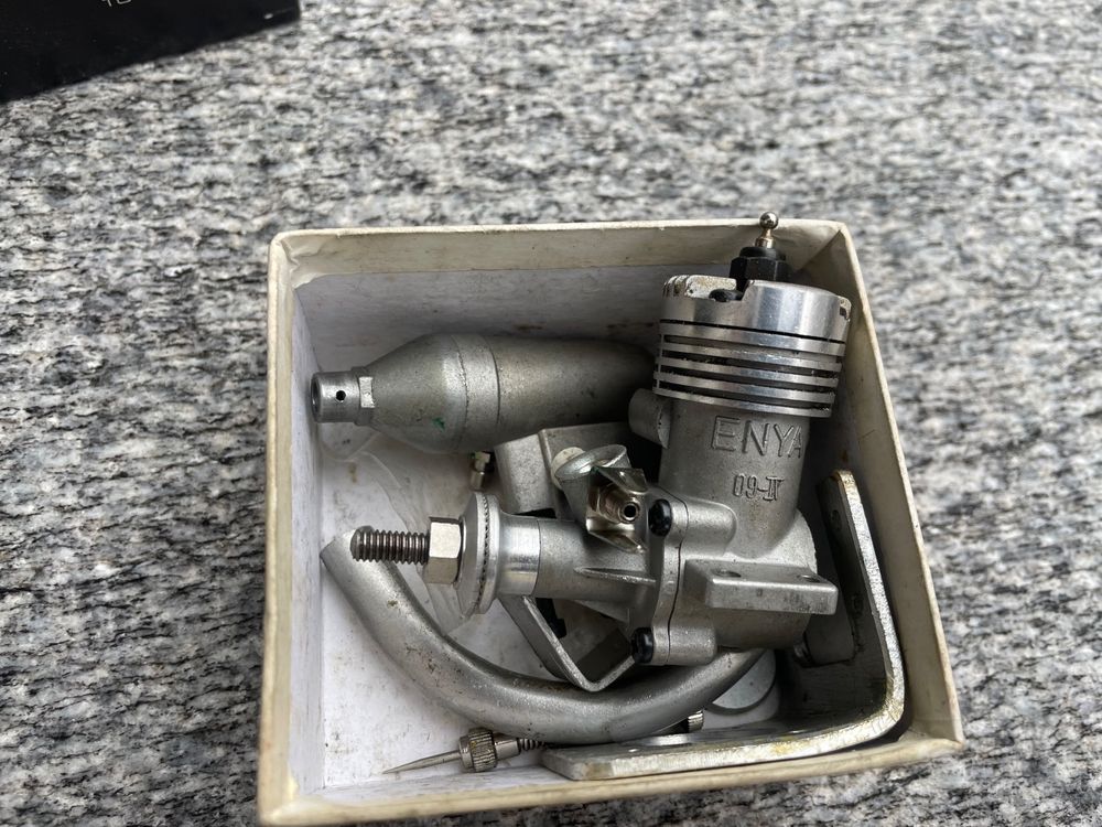 Vintage Enya Engine 09-IV rc Airplane | Kaufen auf Ricardo