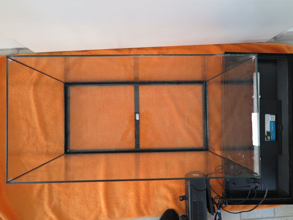 Aquarium Juwel 80 inkl. Innenfilter, Beleuchtung (LED) ect. (Gebraucht ...