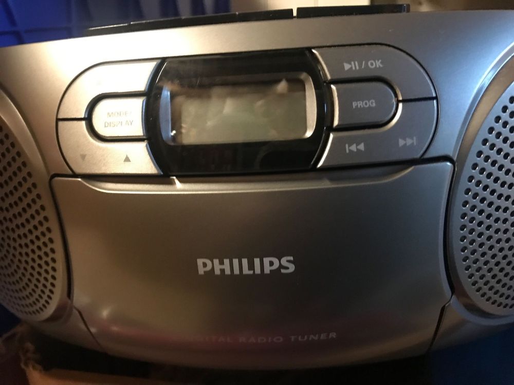 kaum gebrauchter Kassetten/CD-Player Philips AZB600 | Kaufen auf Ricardo