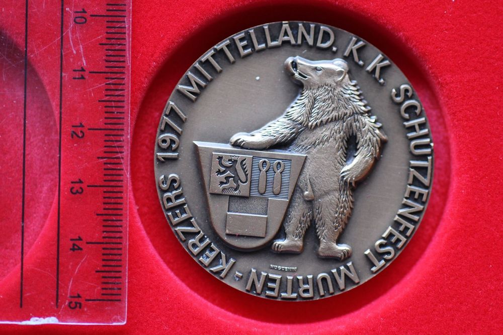 BERN - KL.KAL. SCHÜTZENFEST MURTEN-KERZERS 1977 - Bronzemed. (Gebraucht) in LE LIGNON für CHF 8 ...