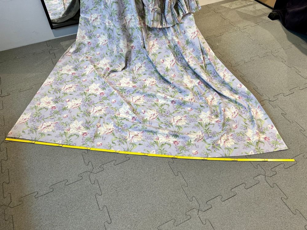 Ein Paar Laura Ashley Vorhänge Fertigbreite 109cmx269cm lang (Gebraucht ...