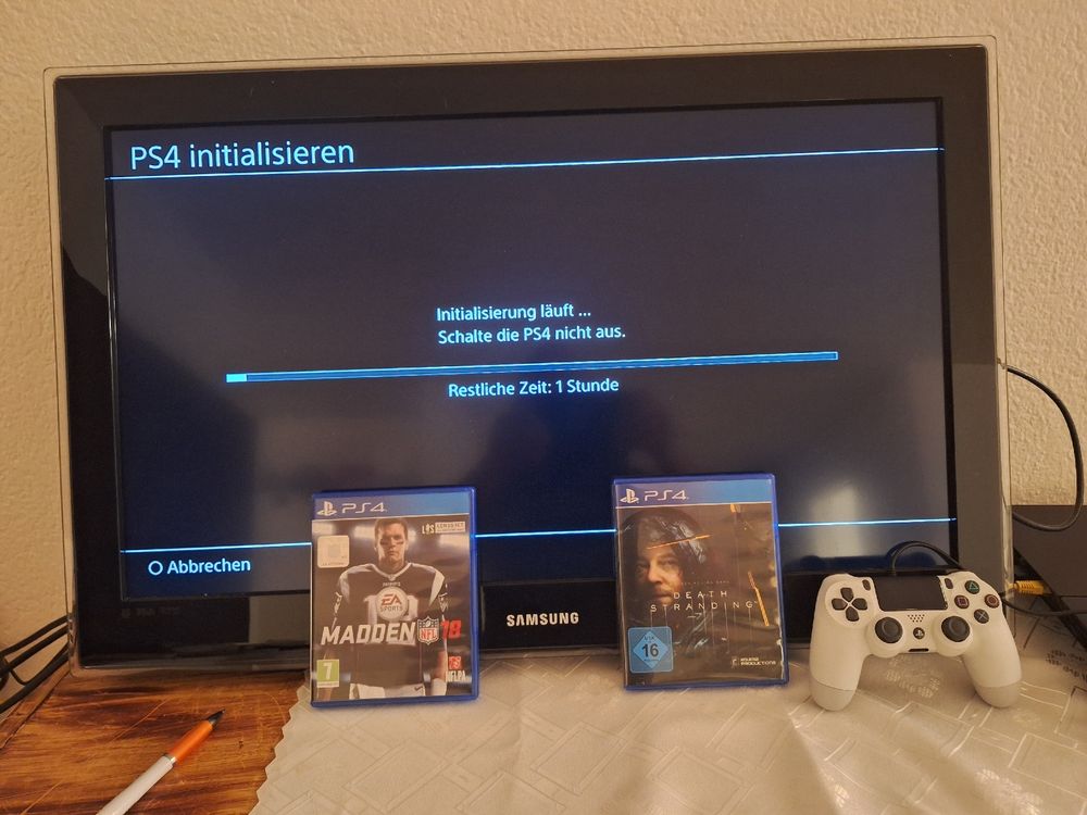 Playstation 4 Slim, Top Zustand, mit 2 Games! Inklusive TV (Gebraucht ...