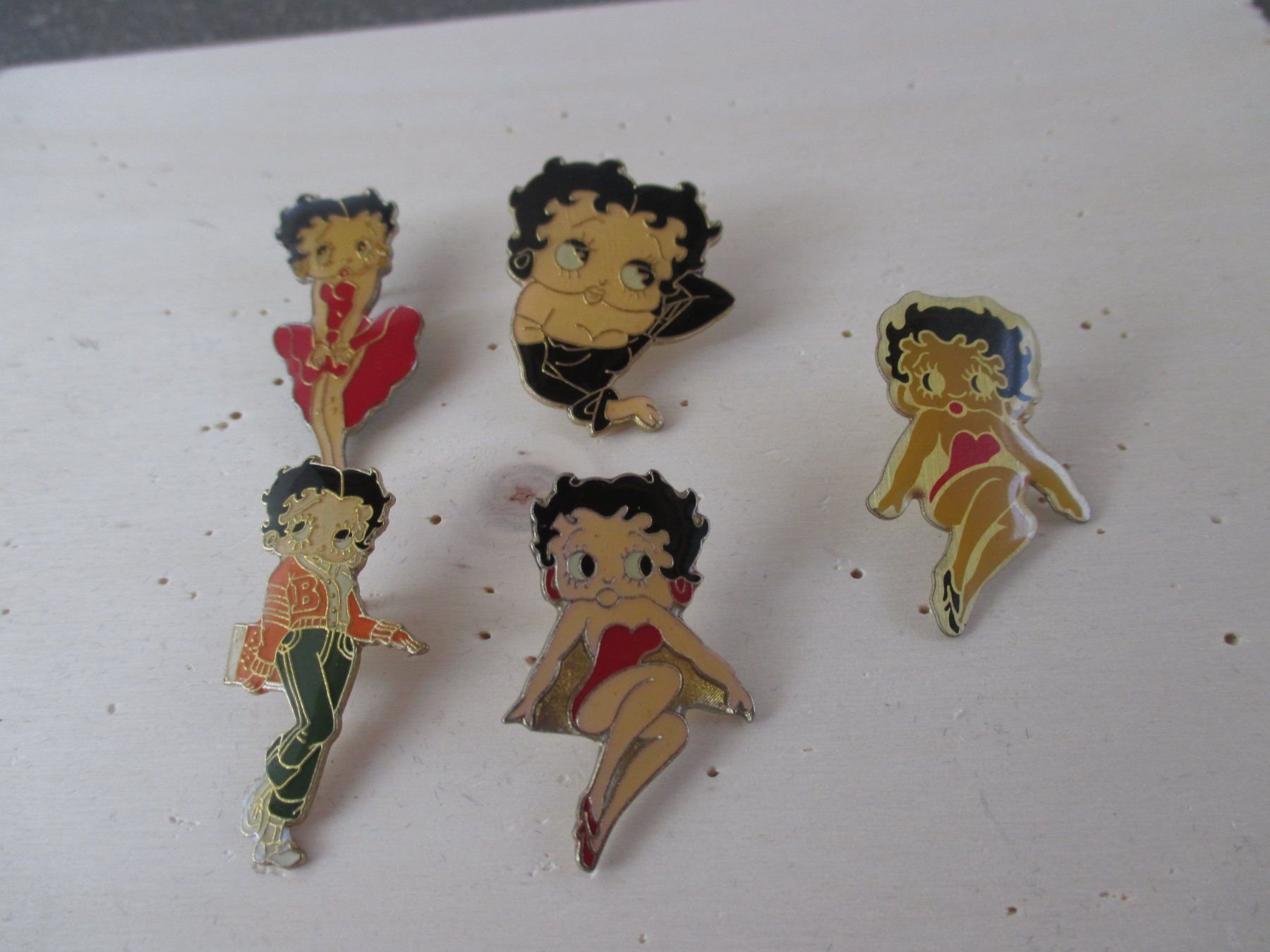 Betty Boop Pin Sammlung (Neu (gemäss Beschreibung)) in Felsberg für CHF ...