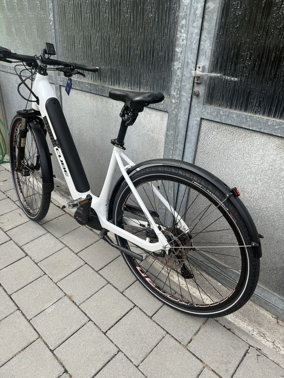 Cube Damen E-Bike mit Bosch Performance Line Motor (Gebraucht) in ...