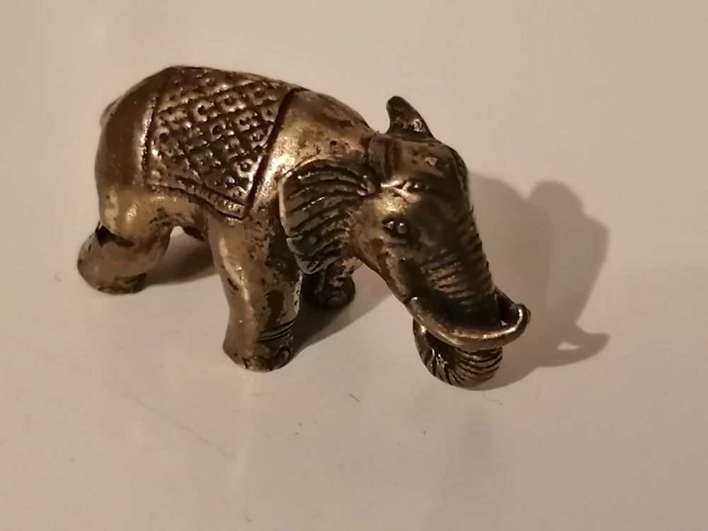 Messing Elefant miniature (Gebraucht) in Nunningen für CHF 4 – mit ...