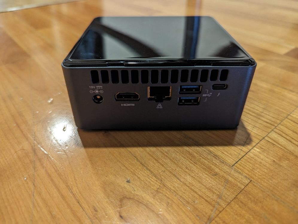 Intel NUC NUC8i5BEH mit 8GB RAM und 480 GB NVMe SSD | Kaufen auf Ricardo