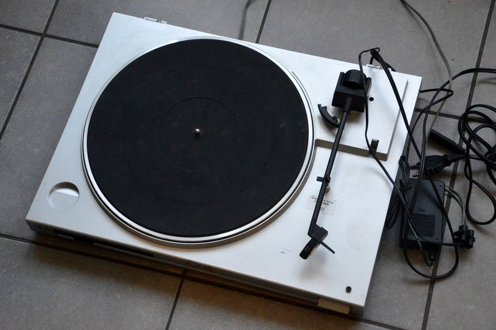 Plattenspieler Akai AP-A100 tourne-disque (Gebraucht) in Collonges für ...