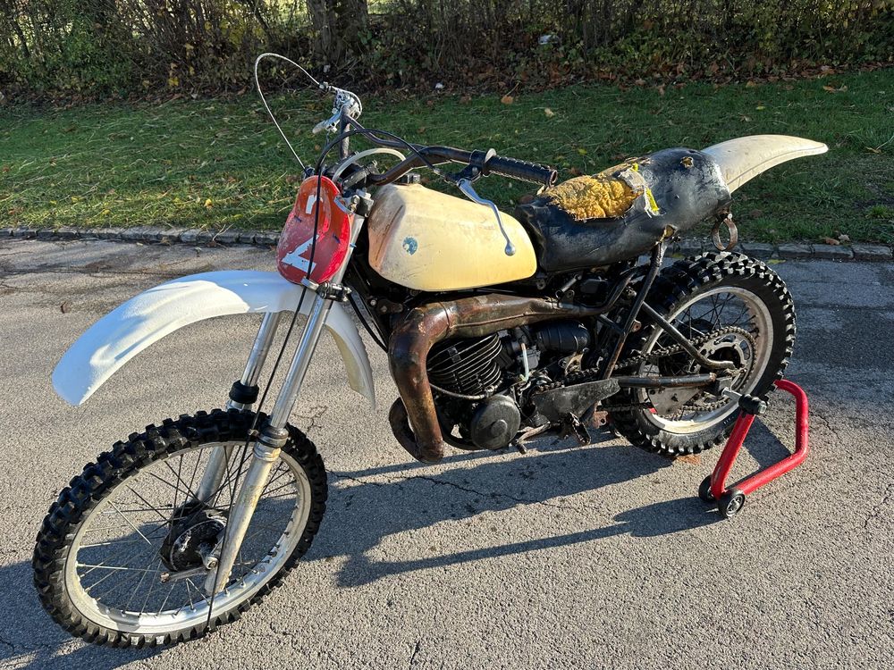 Yamaha Motocross YZ 400 oldtimer 1977 - 2 Takt / 2 temps (Defekt) in Courtételle für CHF 1054 ...