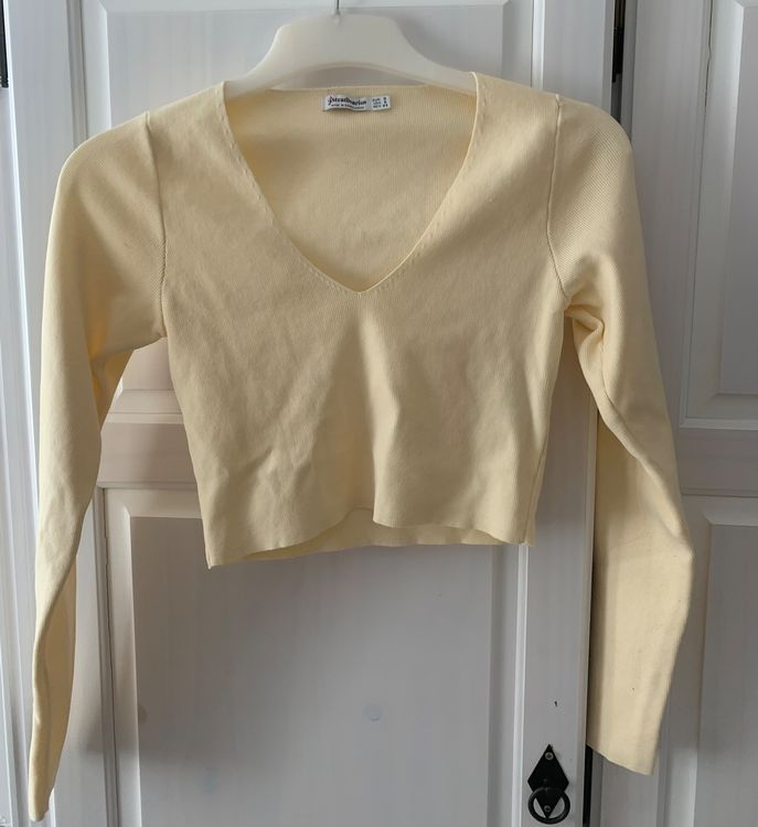 Pull crop top S - Stradivarius (Gebraucht) in Fribourg für CHF 5 – mit ...