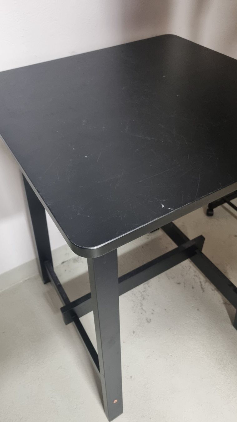 Bartisch / Stehtisch schwarz – 100 cm hoch (Gebraucht) in Dübendorf für ...