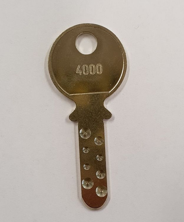 KABA 8 - 4000er Schlüssel - CHF 10.- (Neu und originalverpackt) in ...