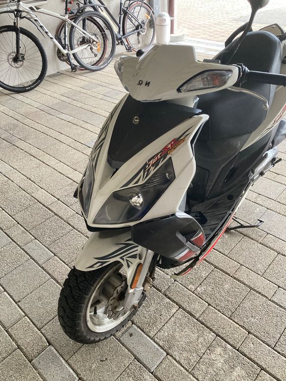 SYM Roller 50ccm (Gebraucht) in Einsiedeln für CHF 151 – nur Abholung ...