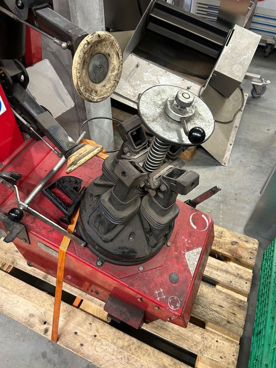 Reifenmontiermaschine Butler (Gebraucht) in Sins für CHF 295 – nur Abholung auf Ricardo kaufen