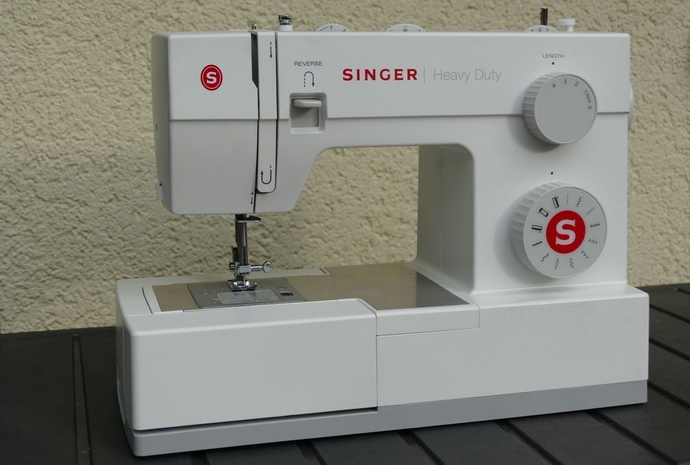 Nähmaschine Singer 5511 (Gebraucht) in Rüti/ZH für CHF 50 – mit ...