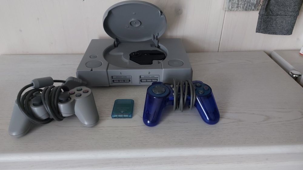 PS1 /Memori Card / 2 Controller | Kaufen auf Ricardo